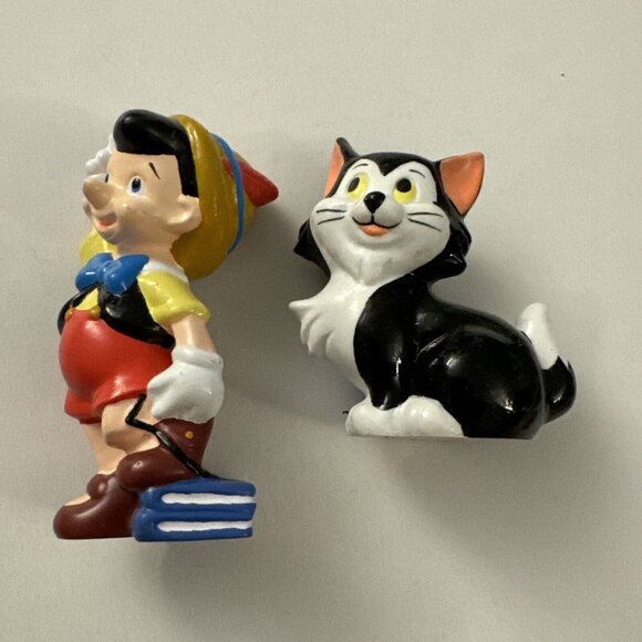 Toys | 2 Disney Pinocchio Standing On Books Figaro Pvc Figure Set D41 ...